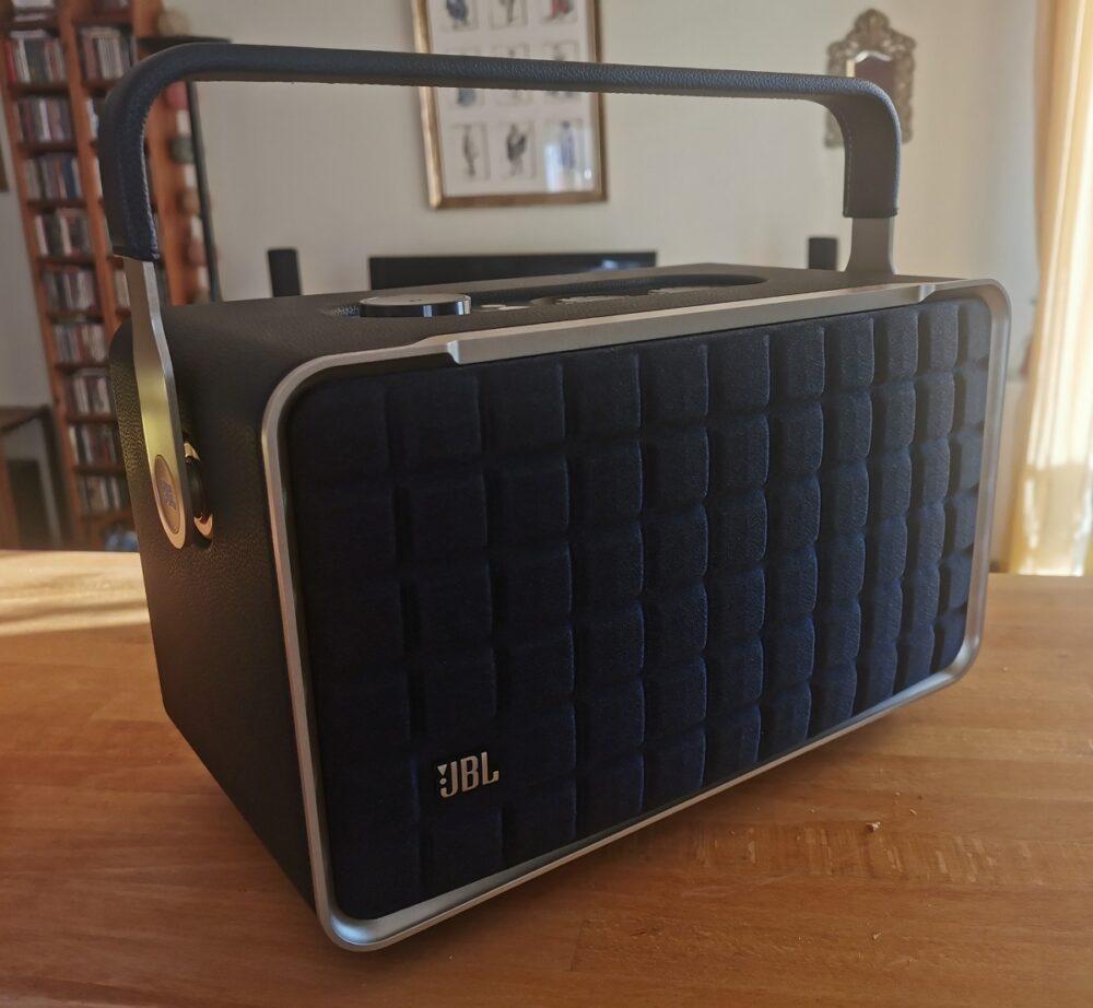 Test JBL Authentics 300, une enceinte connectée au charme rétro - ERIC ...